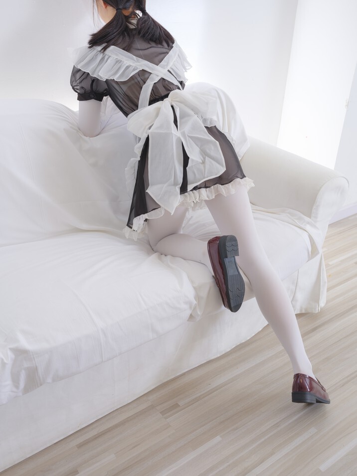 森萝财团 – 内部VIP系列 雨云 04E4K [108P1V-6.64GB] – 鹿奈次元