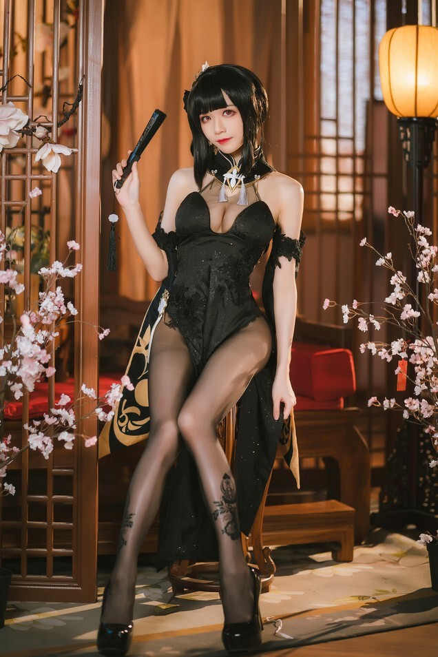 Tomoyo酱 – 碧蓝航线 镇海旗袍 [27P-165MB] – 鹿奈次元