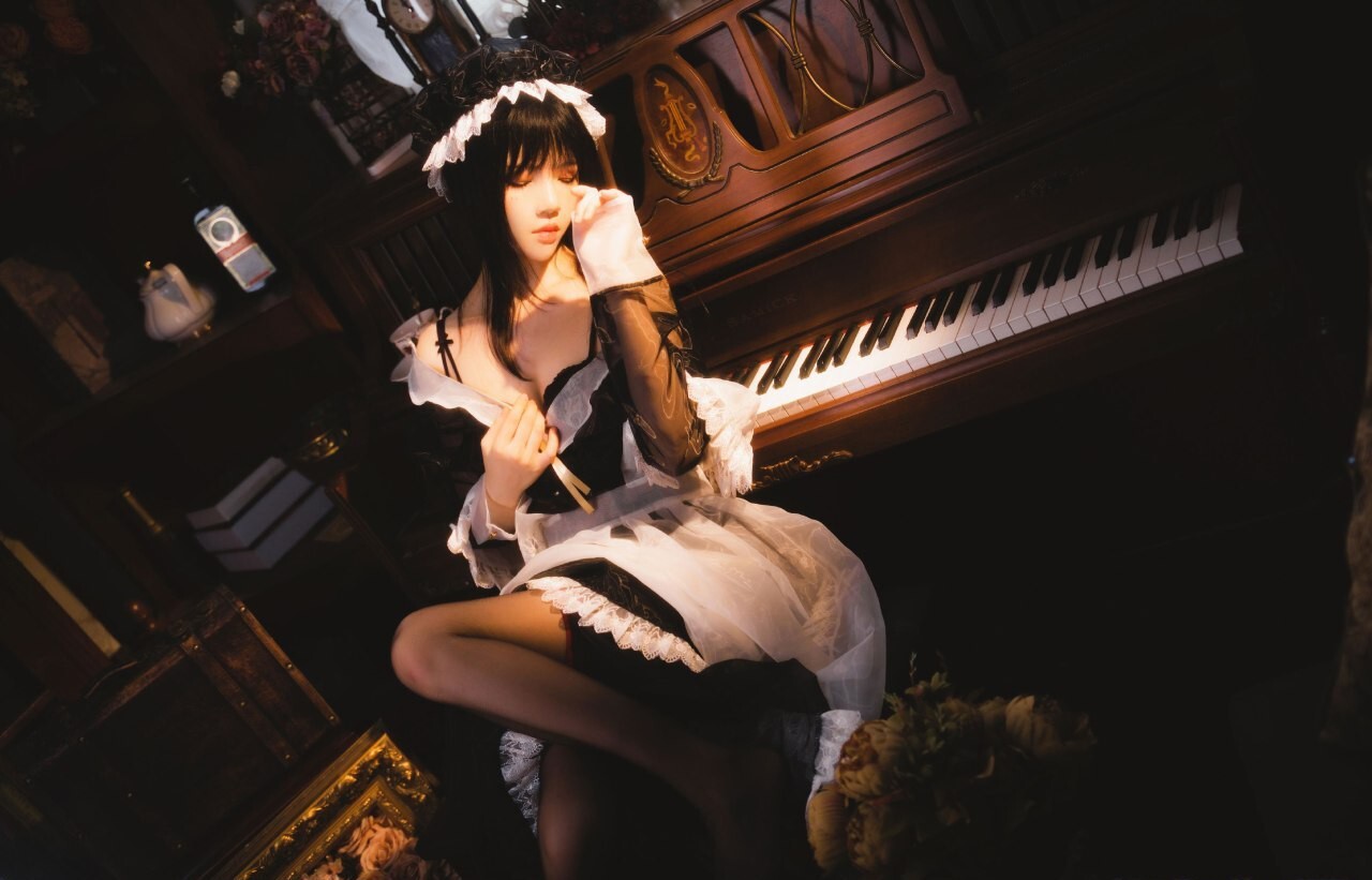 桜桃喵 – 透明女仆 [46P2V-2.60GB] – 鹿奈次元