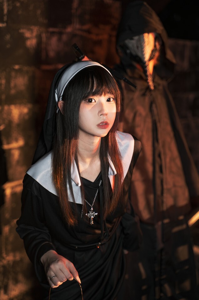 安曜曜 – 鹿奈次元