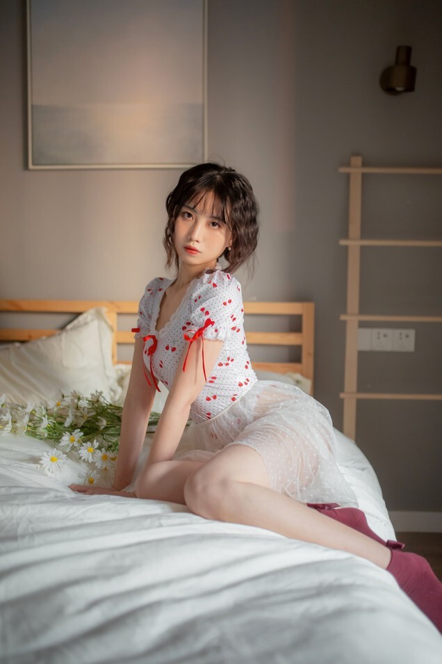 念雪ww – 红玫瑰 [32P-234MB] – 鹿奈次元