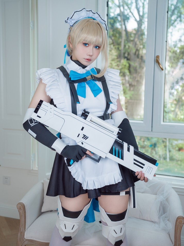 麻花酱 – 蔚蓝档案 飞鸟马时 [32P1V-429MB] – 鹿奈次元