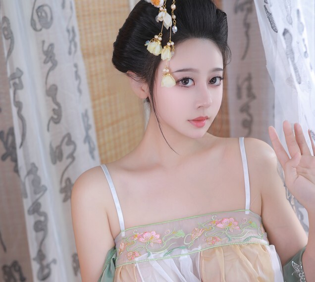 奈汐酱nice – 古风青纱曦 [70P-1.27GB] – 鹿奈次元