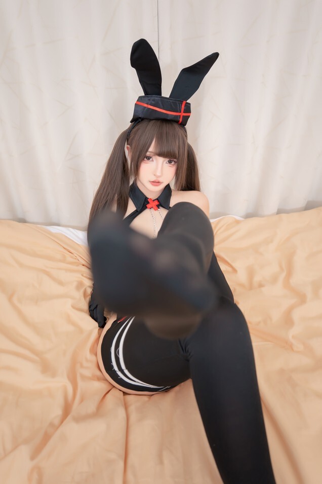 神楽坂真冬 – 黑兔护士 [75P2V-261MB] – 鹿奈次元